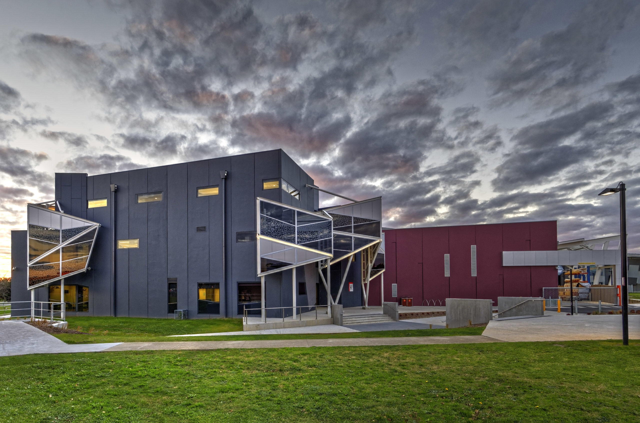 Chisholm Institute Berwick Trade Careers Centre - Vincent Chrisp Architects