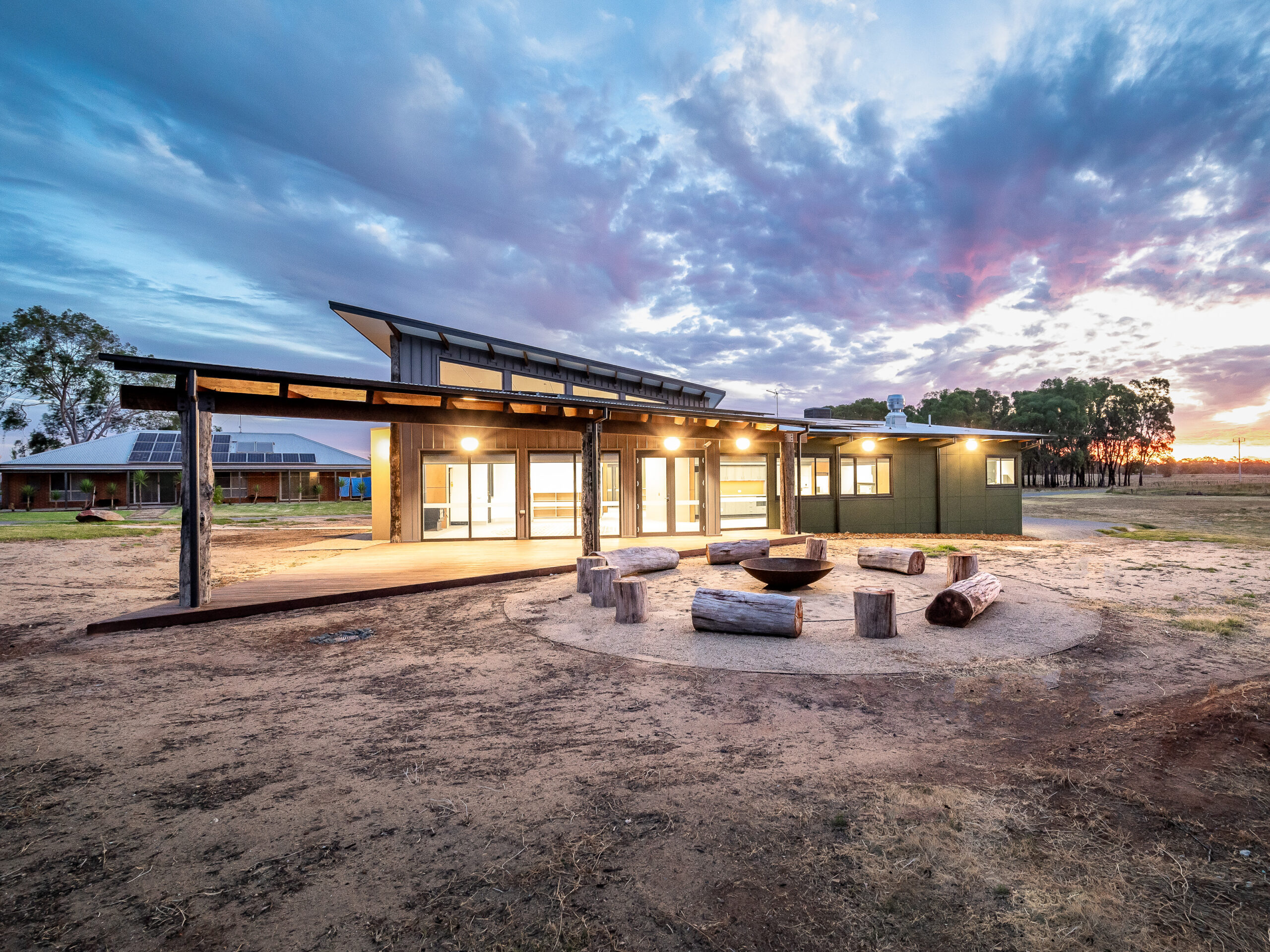 Yitjawudik Men's Recovery Centre - Vincent Chrisp Architects